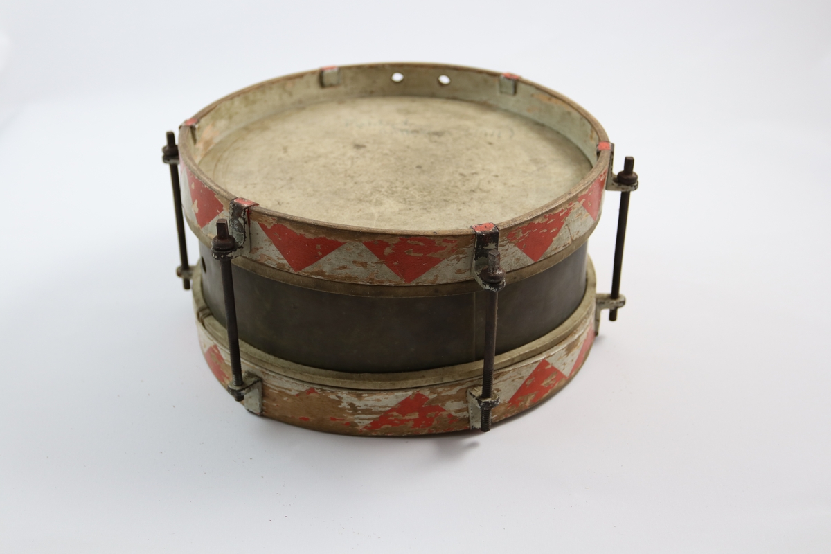 Tromme - Vest-Agder-museet / DigitaltMuseum