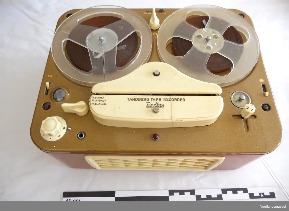 Lydbåndopptaker - Lyder Kvantoland - Nordlandsmuseet / DigitaltMuseum