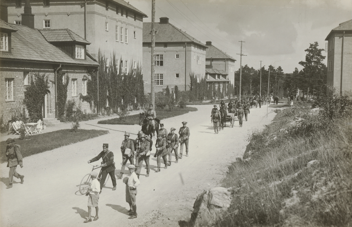 Från Kungl. Södermanlands regemente 1920-talet. - Armémuseum ...