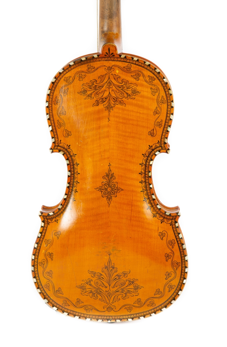 Hardingfele - Valdres Folkemuseum / DigitaltMuseum