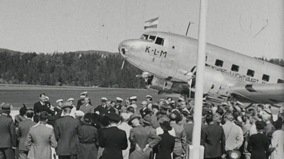 Oslo Lufthavn på Fornebu åpner - Oslofilmer