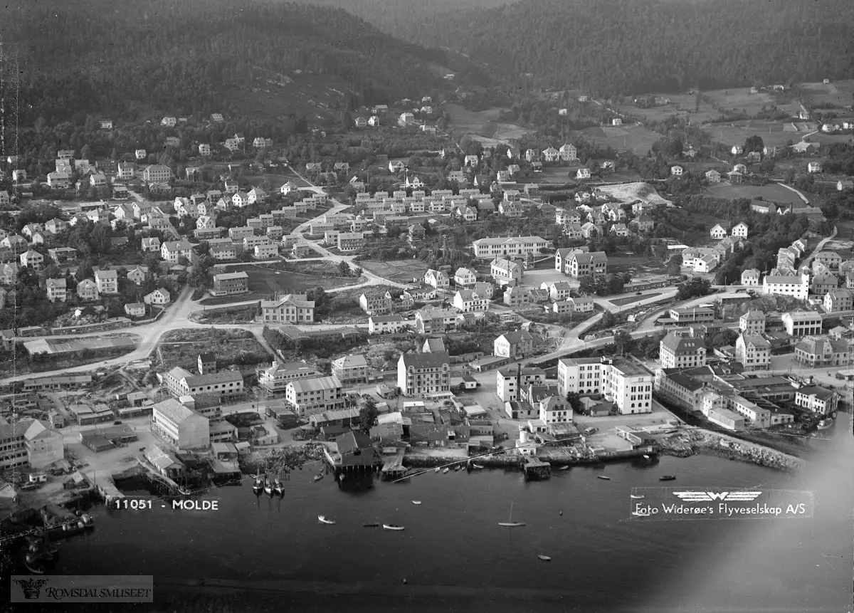 Molde sentrum, Gotfred Lies plass. - Romsdalsmuseet / DigitaltMuseum